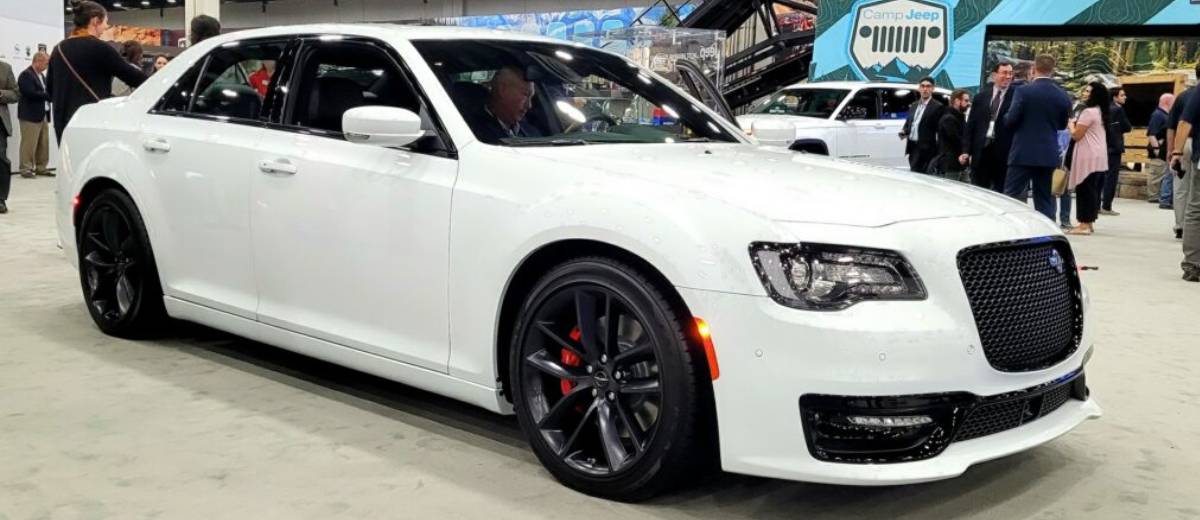 The Future of Luxury: Next-Gen Electric Chrysler 300C | Crystal ...